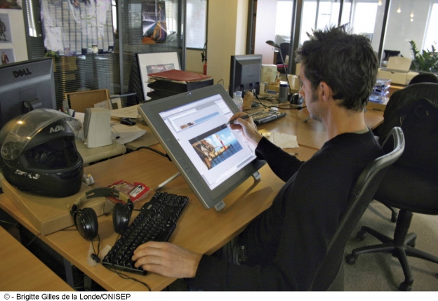 Comment devenir Concepteur / Conceptrice Multimédia ? - Salaires et ...