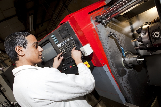 Comment devenir Décolleteur / Décolleteuse ? - Salaires et Fiche-Métier